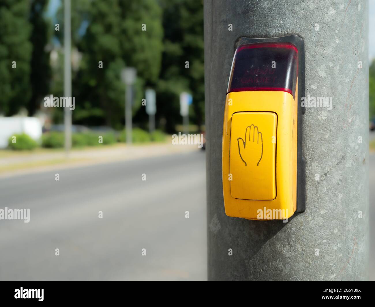 Crosswalk Sign Pole High Resolution Stock Photography and Images - Alamy