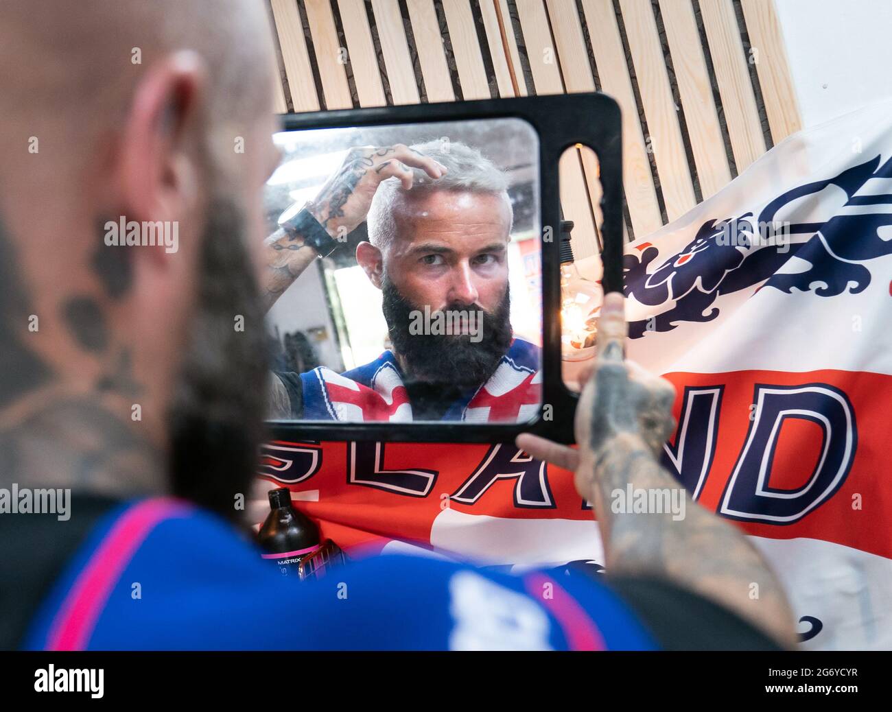 Offering final checks hi-res stock photography and images - Alamy