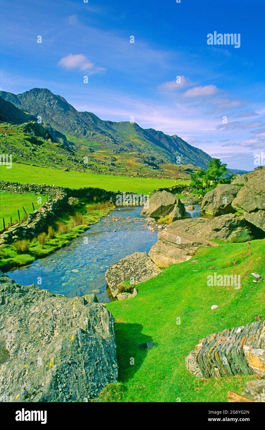 The llanberis pass hi-res stock photography and images - Alamy