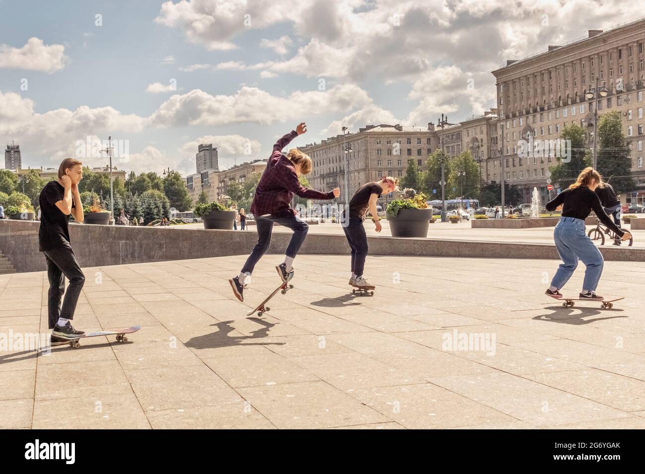 Group culture hi-res stock photography and images - Alamy