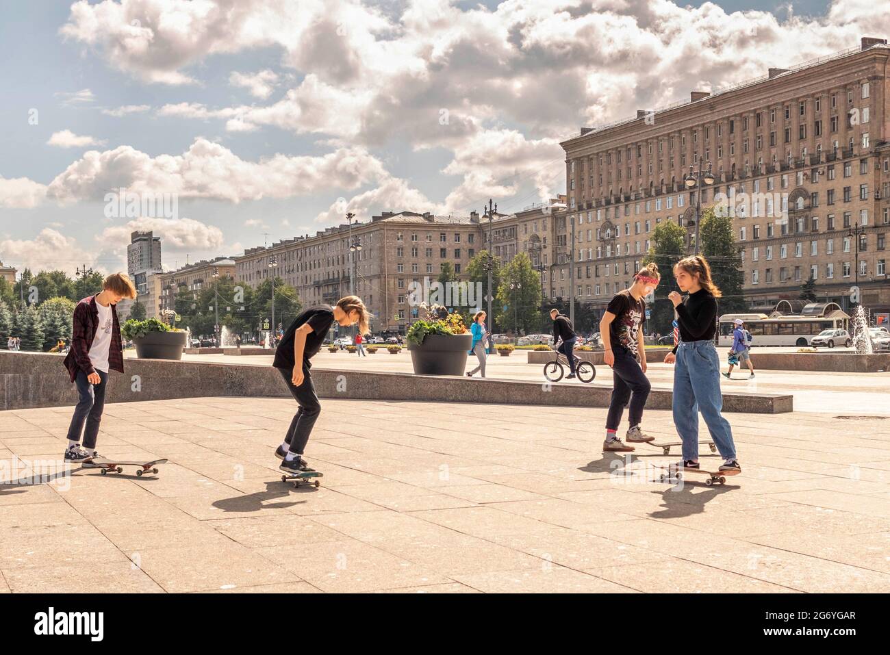 Group culture hi-res stock photography and images - Alamy