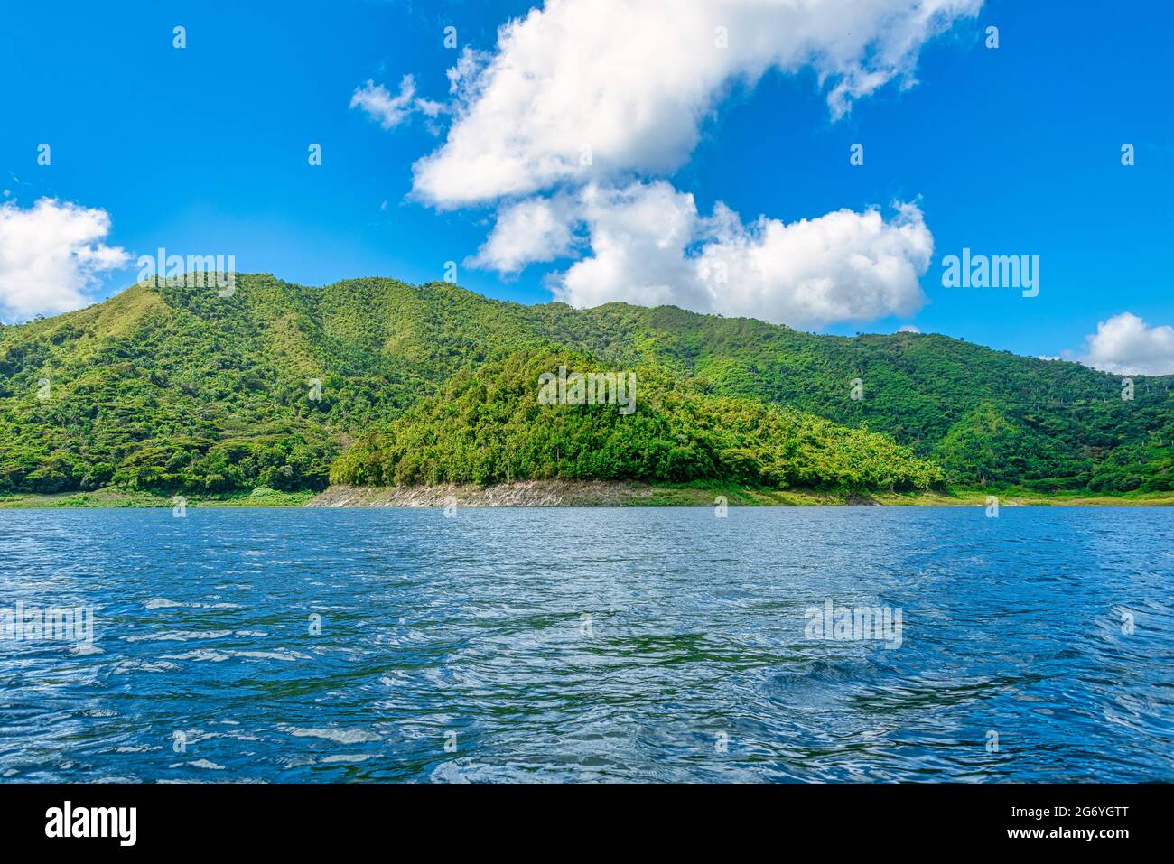 Hanabanilla lake hi-res stock photography and images - Alamy