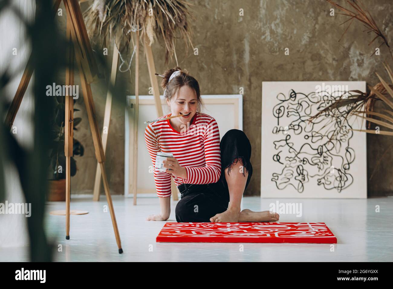 Painting process artistic woman art hi-res stock photography and images ...