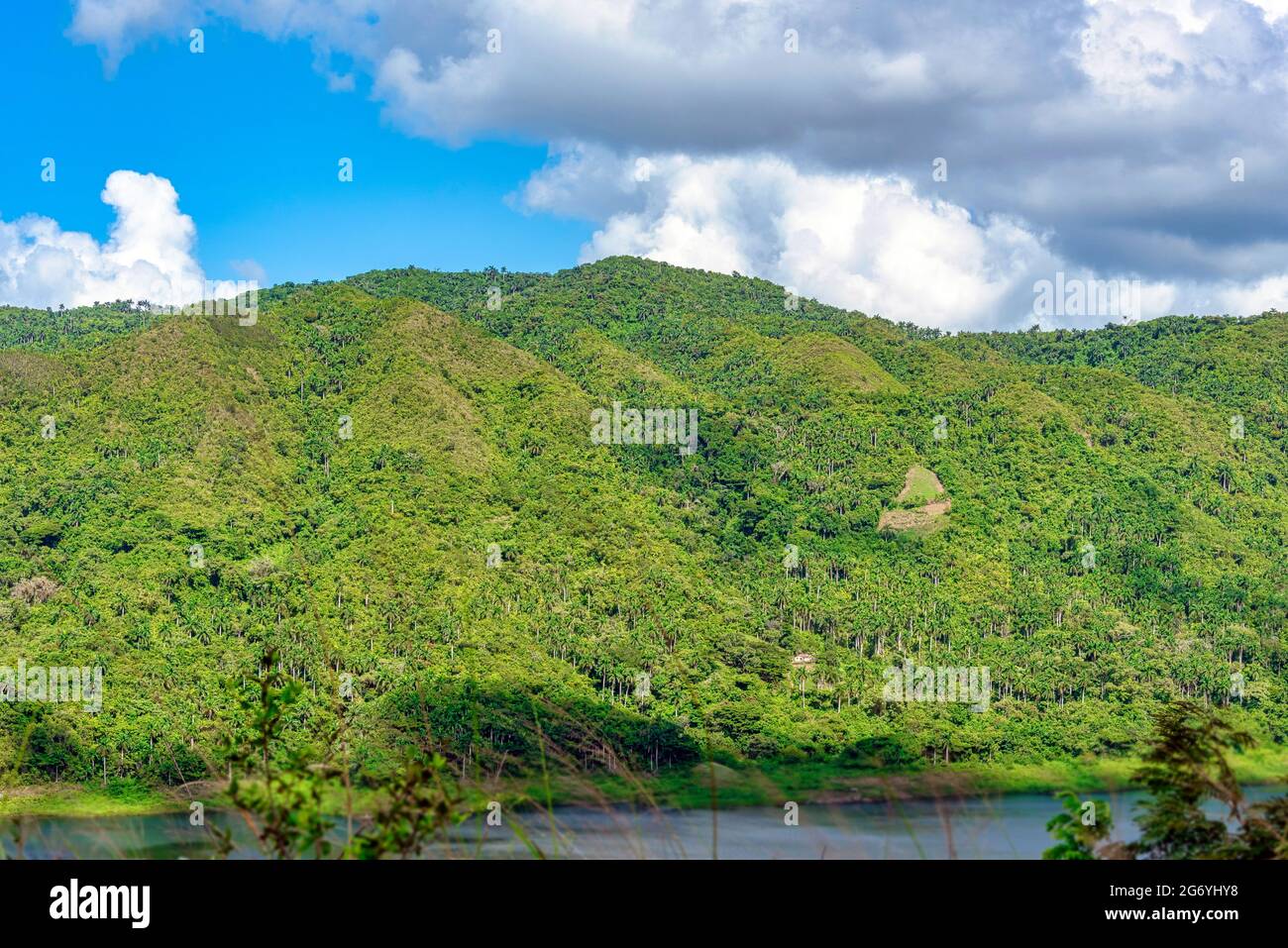 Hanabanilla dam hi-res stock photography and images - Alamy