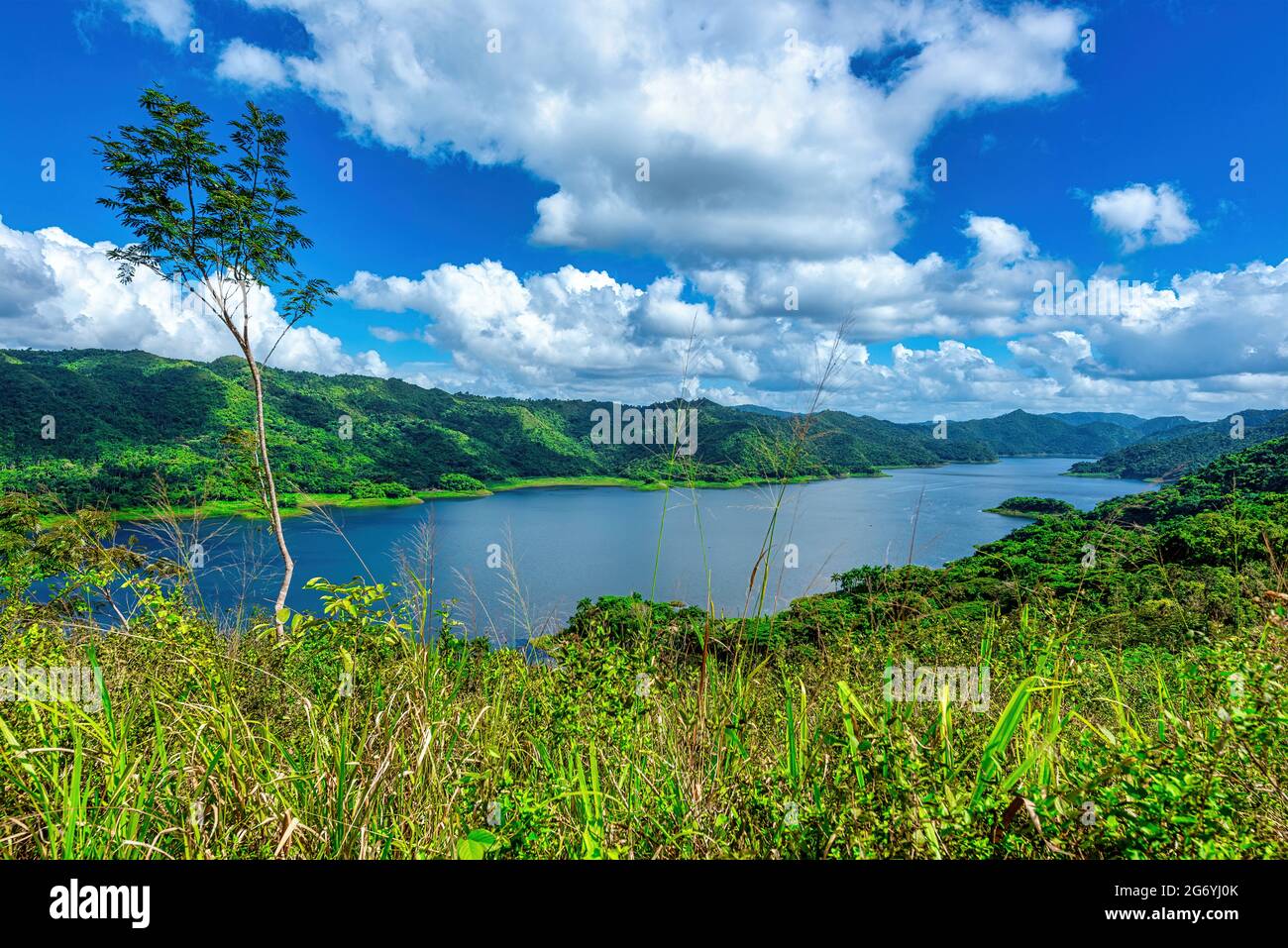 Hanabanilla dam hi-res stock photography and images - Alamy