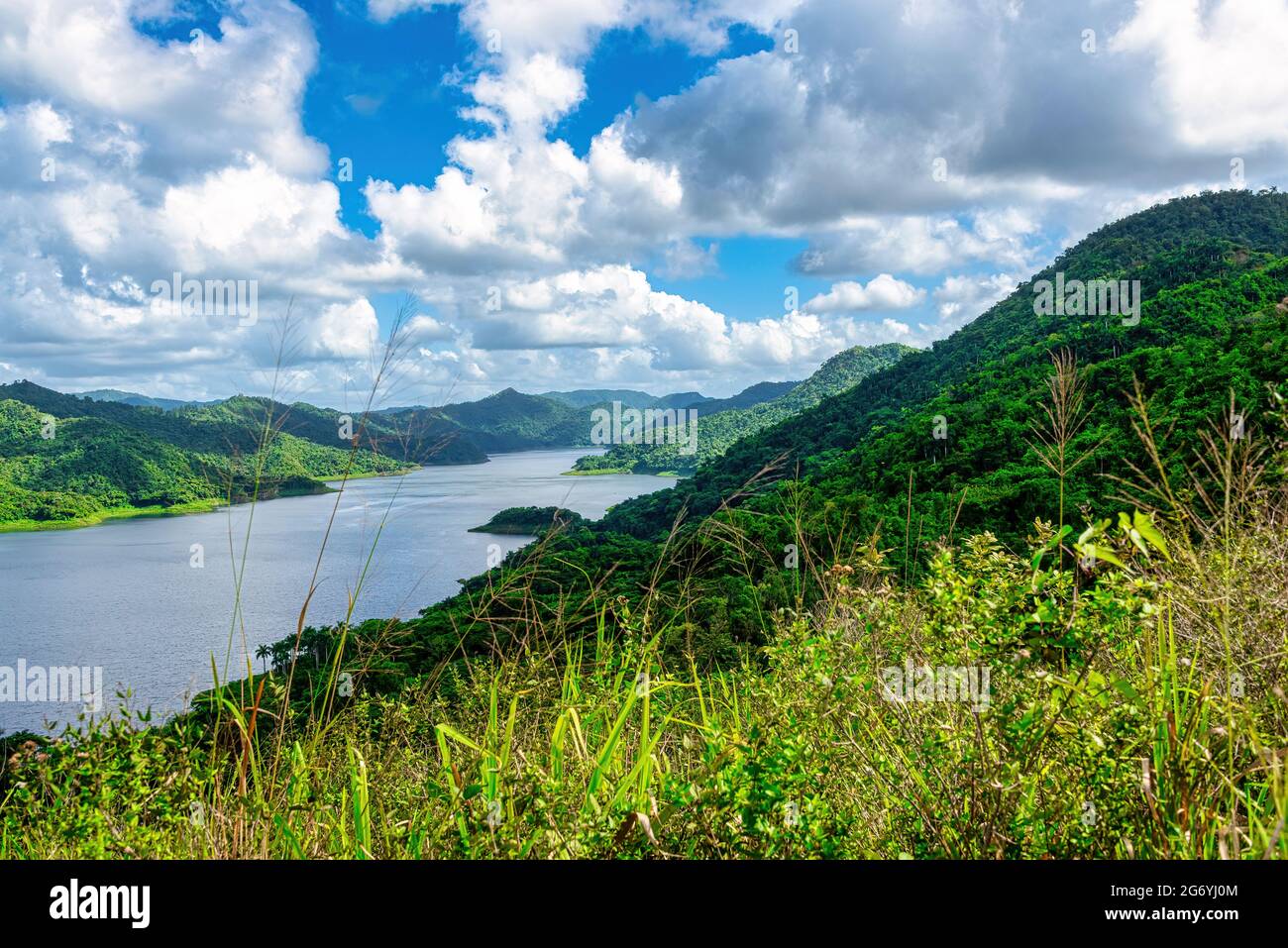 Hanabanilla dam hi-res stock photography and images - Alamy