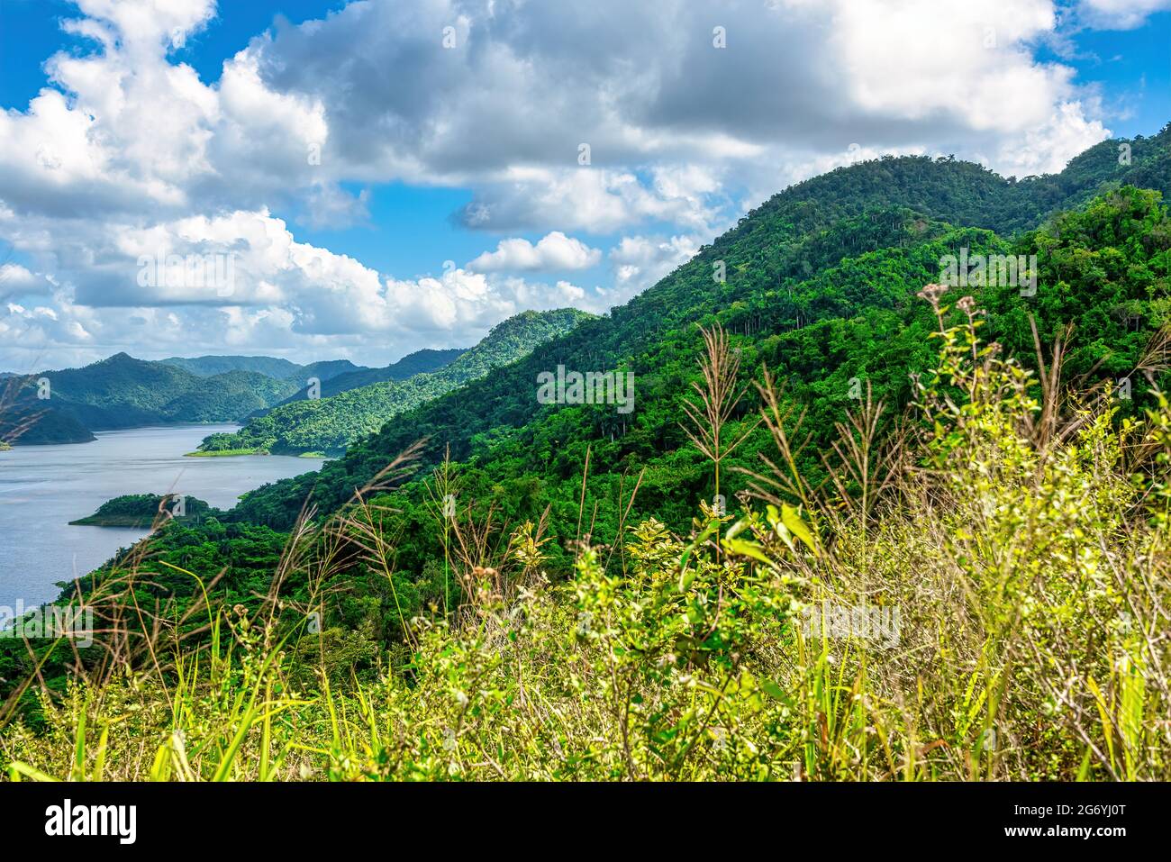Hanabanilla lake hi-res stock photography and images - Alamy