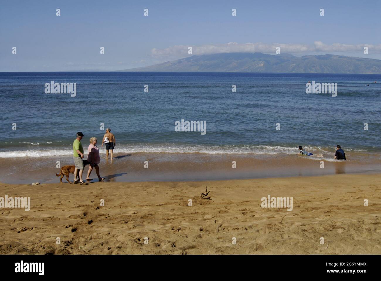 Maui .Hawaii islands ,USA Holiday makers on ka'anapali beach 11 January ...