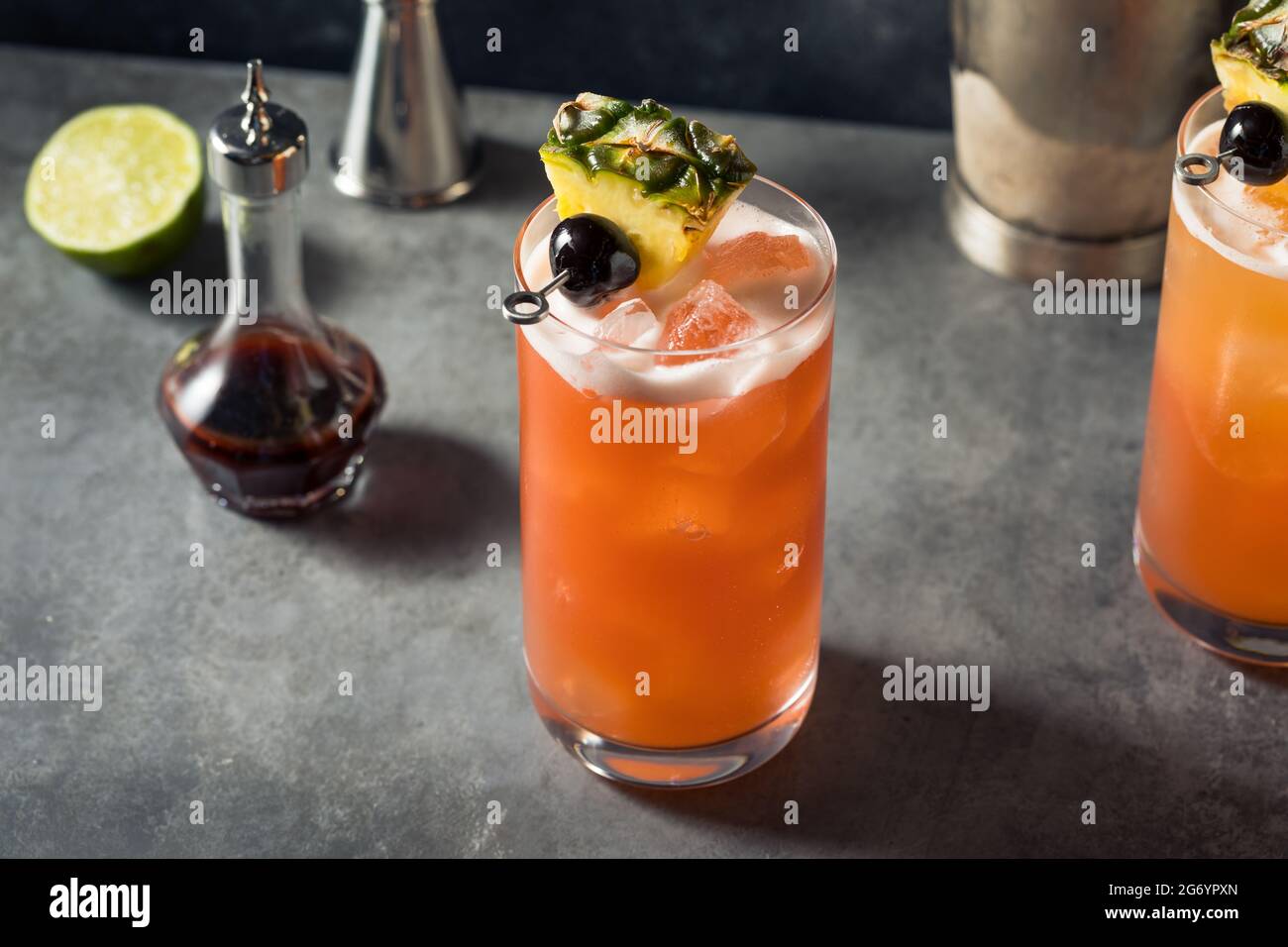 Slingapore sling drink hi-res stock photography and images - Alamy