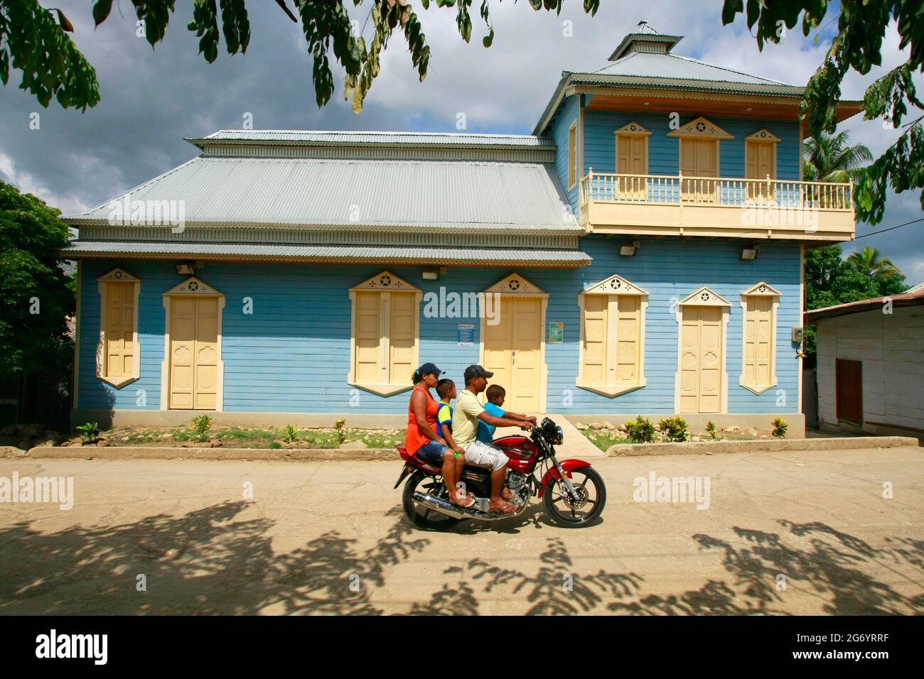 Sincelejo-Sucre-Colombia-18-08-2018- family from the colombian ...
