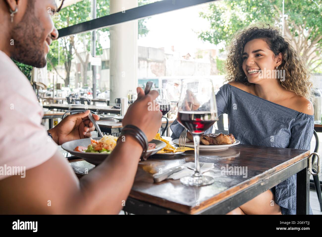 Couple having romantic lunch hi-res stock photography and images - Alamy