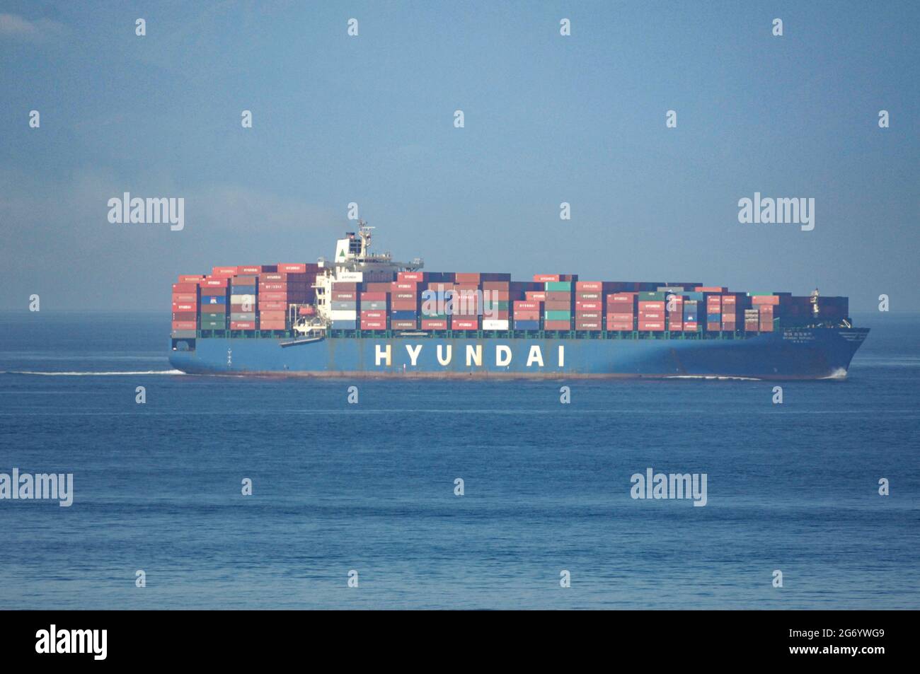 Hyundai Container Ship underway Stock Photo - Alamy