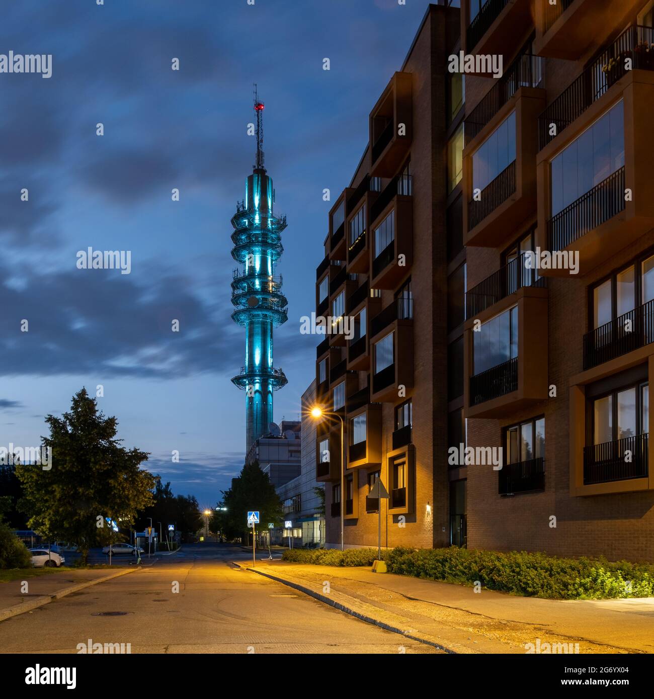 Digital tv tower hi-res stock photography and images - Alamy