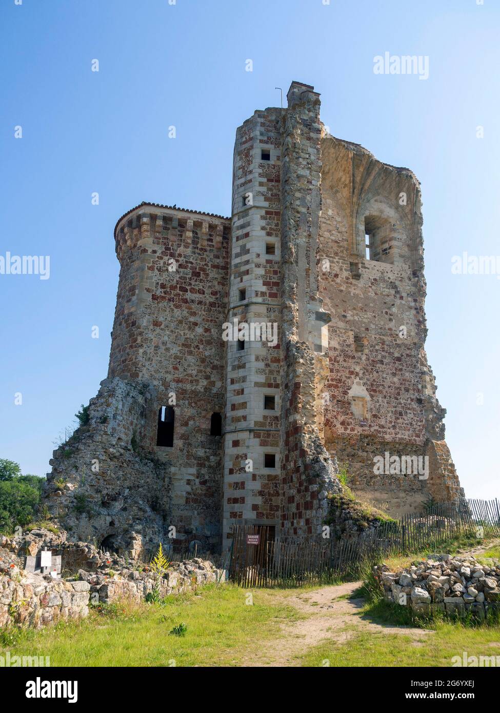 Castle of herisson hi-res stock photography and images - Alamy