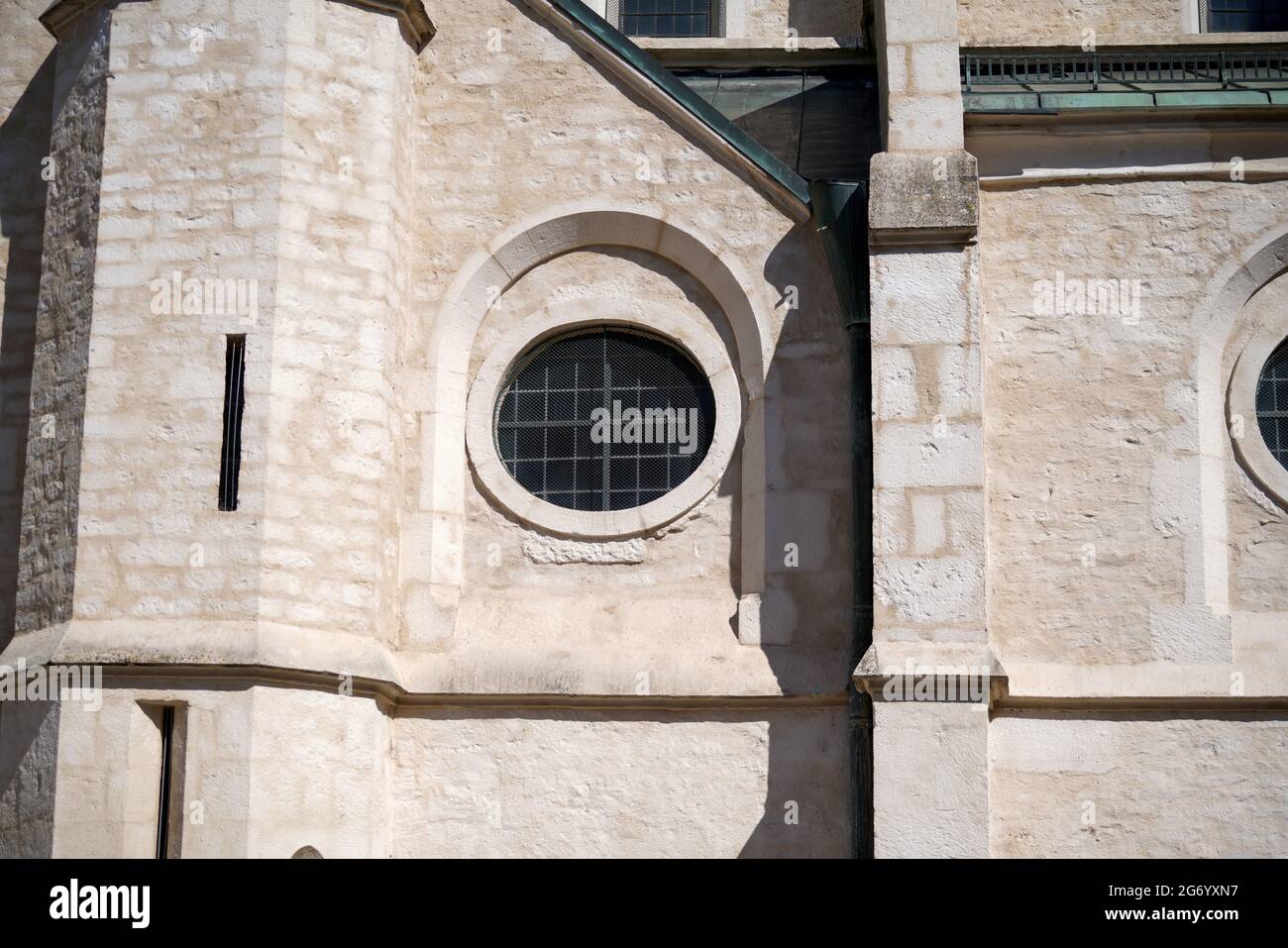 Closeup of a round window of a modern day palace Stock Photo - Alamy