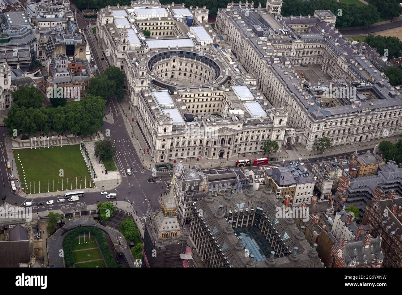 Aerial view of london including big ben hi-res stock photography and ...