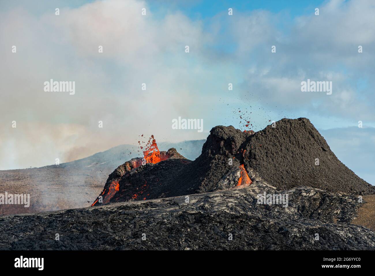 Reykjanes volcanic eruption hi-res stock photography and images - Alamy