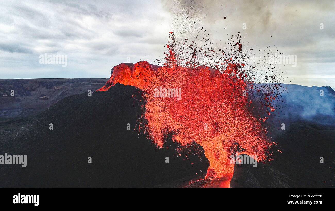 Crater eruption in iceland hi-res stock photography and images - Alamy