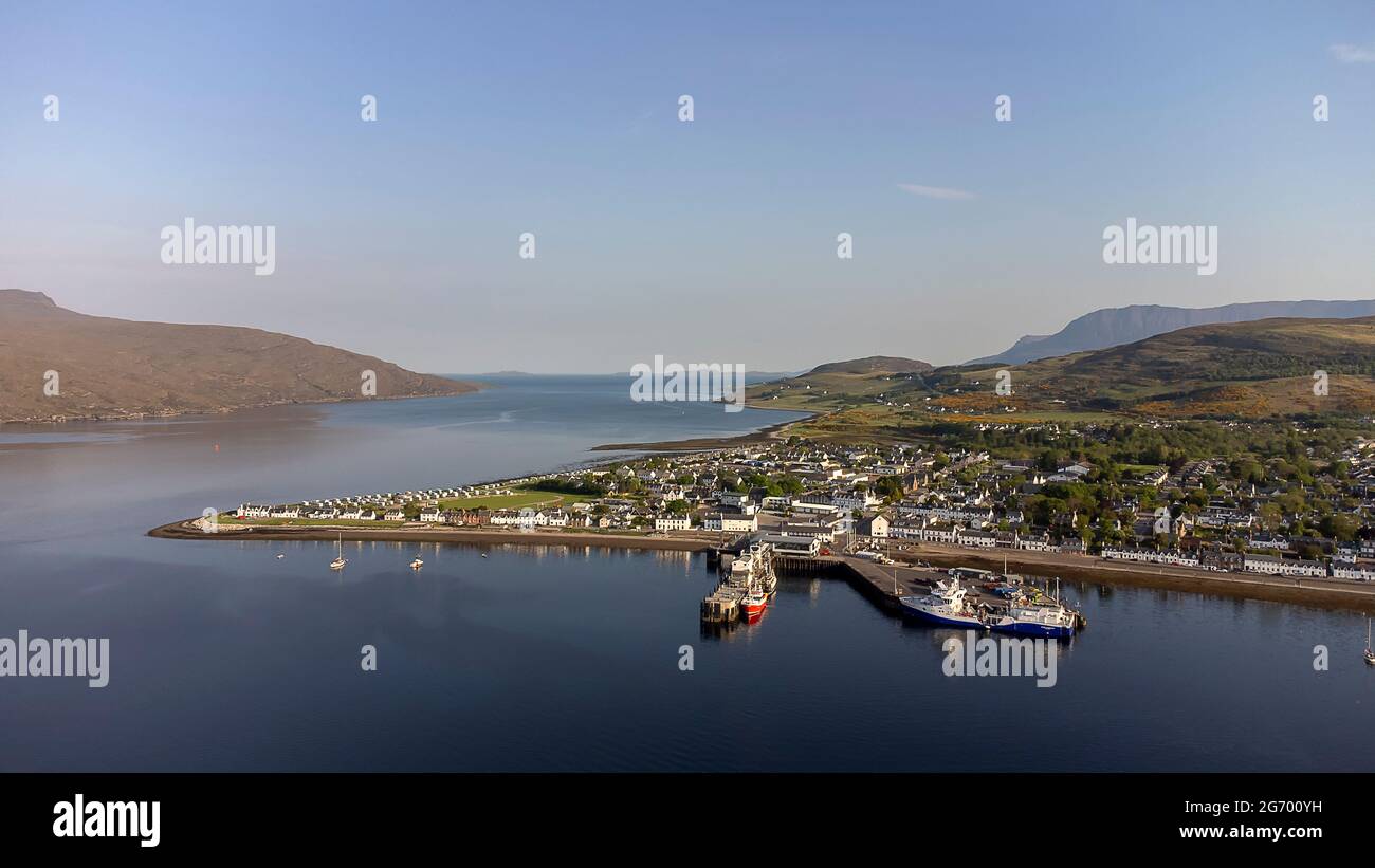 Ullapool aerial view hi-res stock photography and images - Alamy