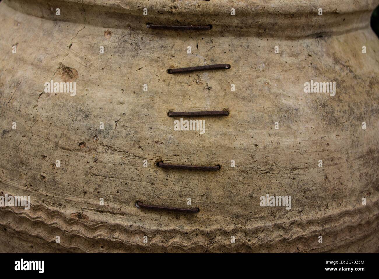 Broken ceramic hi-res stock photography and images - Alamy