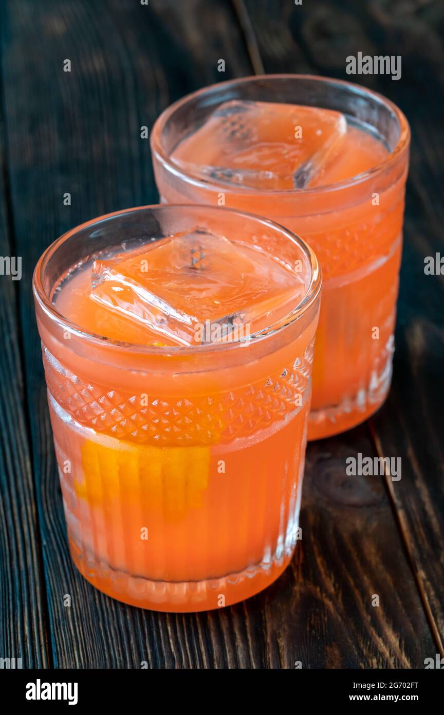 Two glasses of orange hi-res stock photography and images - Alamy