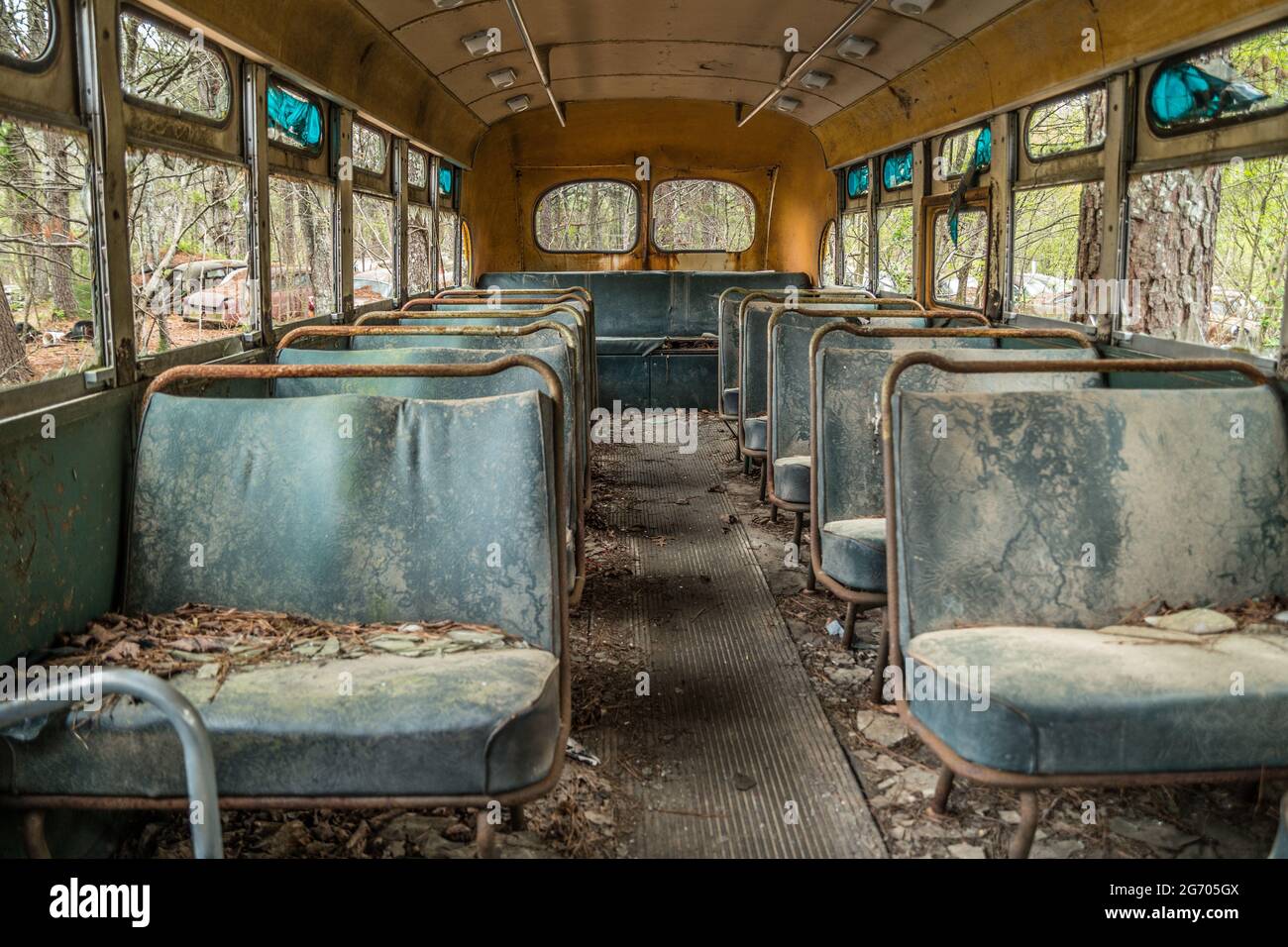 Junk school bus hi-res stock photography and images - Alamy