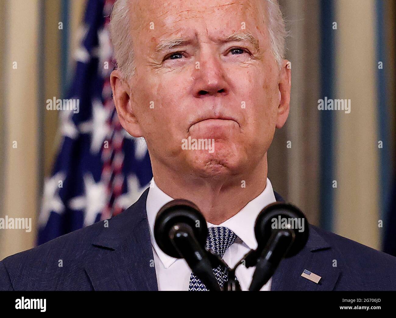 Joe biden executive order competition hi-res stock photography and ...