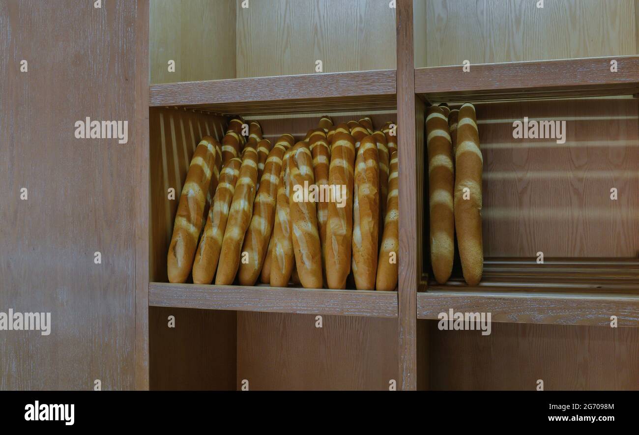 French bakery stores hi-res stock photography and images - Alamy