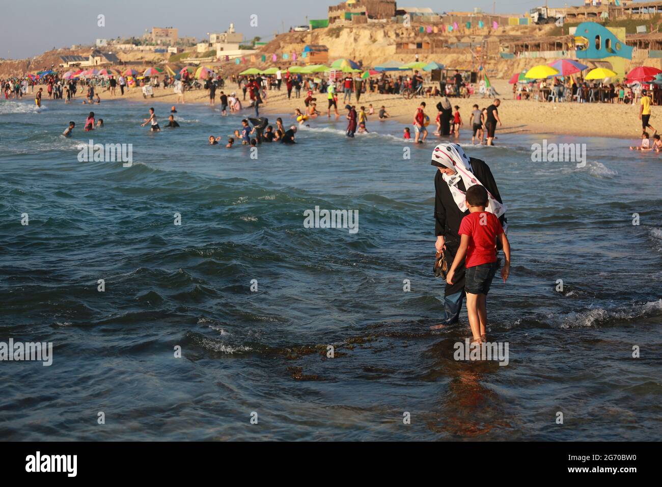 Deir al-Balah, The Gaza Strip, Palestine. 9th July, 2021. Palestinians ...
