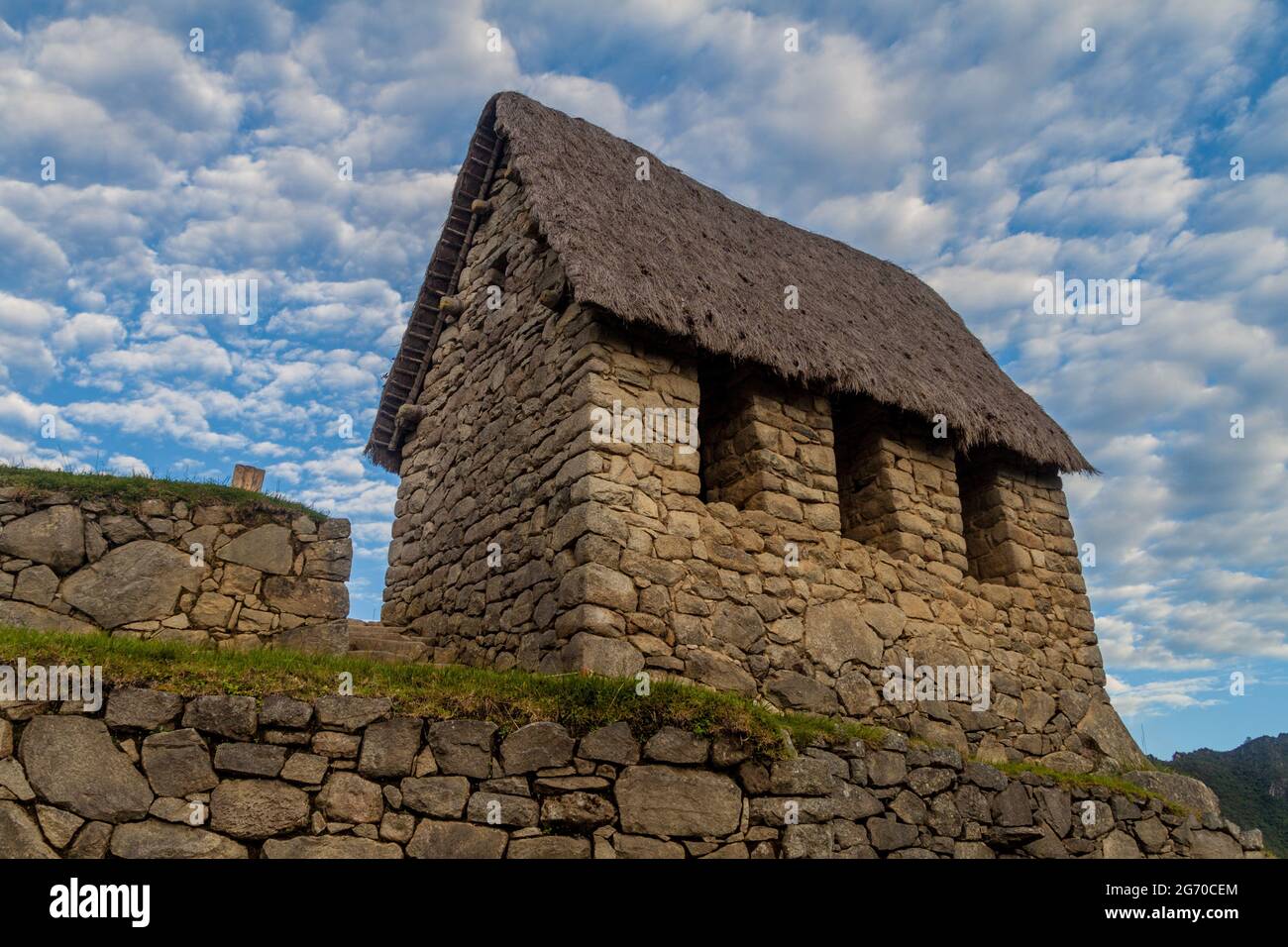 Building called guardhouse at Machu Picchu ruins, Peru Stock Photo - Alamy