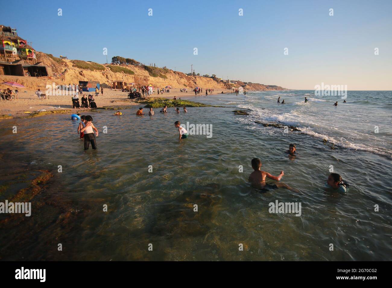 Deir al-Balah, The Gaza Strip, Palestine. 9th July, 2021. Palestinians ...