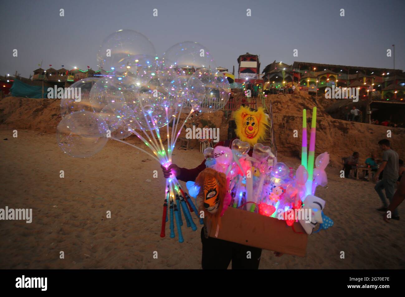 Deir al-Balah, The Gaza Strip, Palestine. 9th July, 2021. Palestinians ...