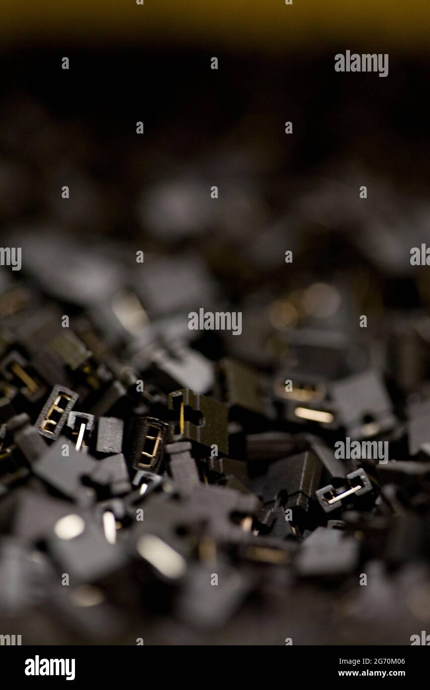 Micro chips hi-res stock photography and images - Alamy