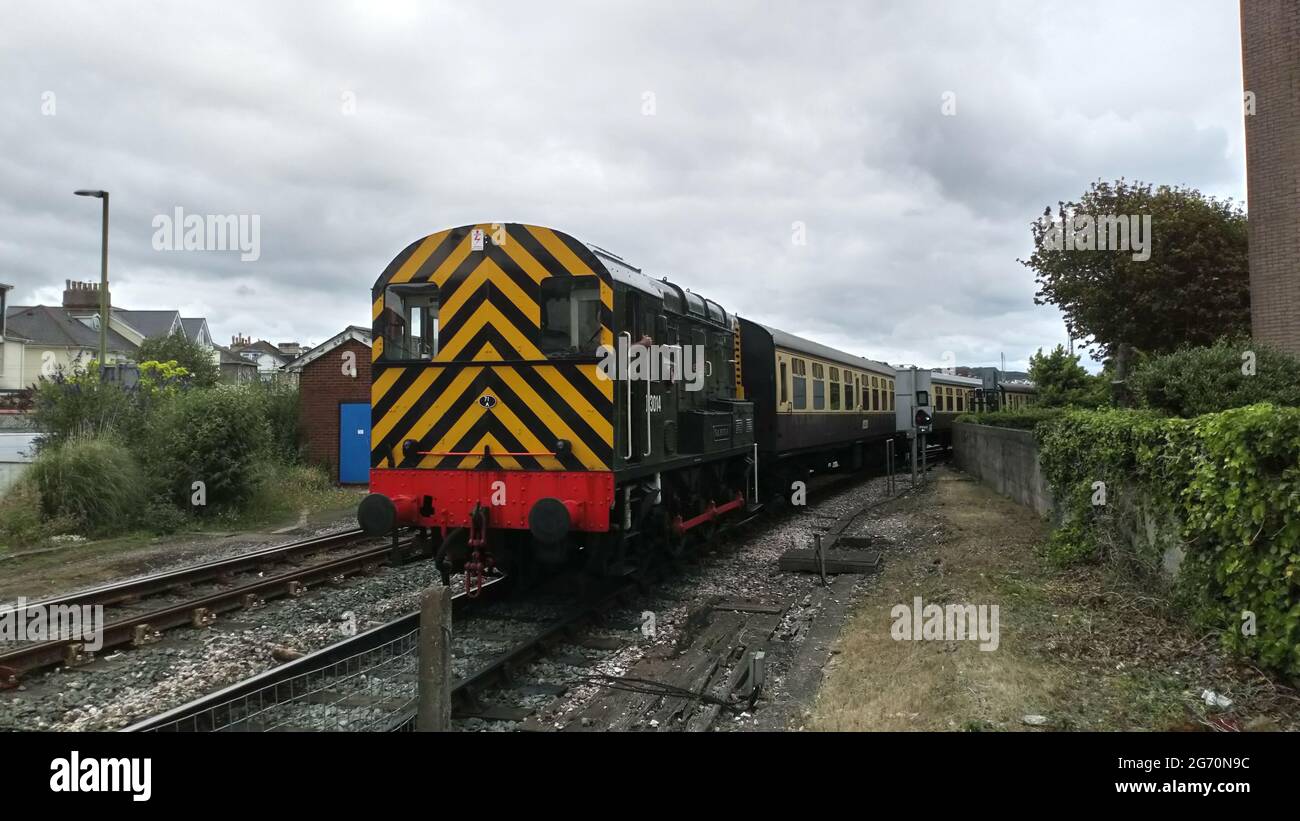 BR Class 08 Diesel Shunter engine D3014 " Samson "at the Sands Road ...
