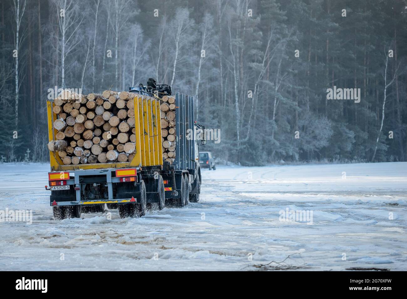 Timber truck hi-res stock photography and images - Alamy