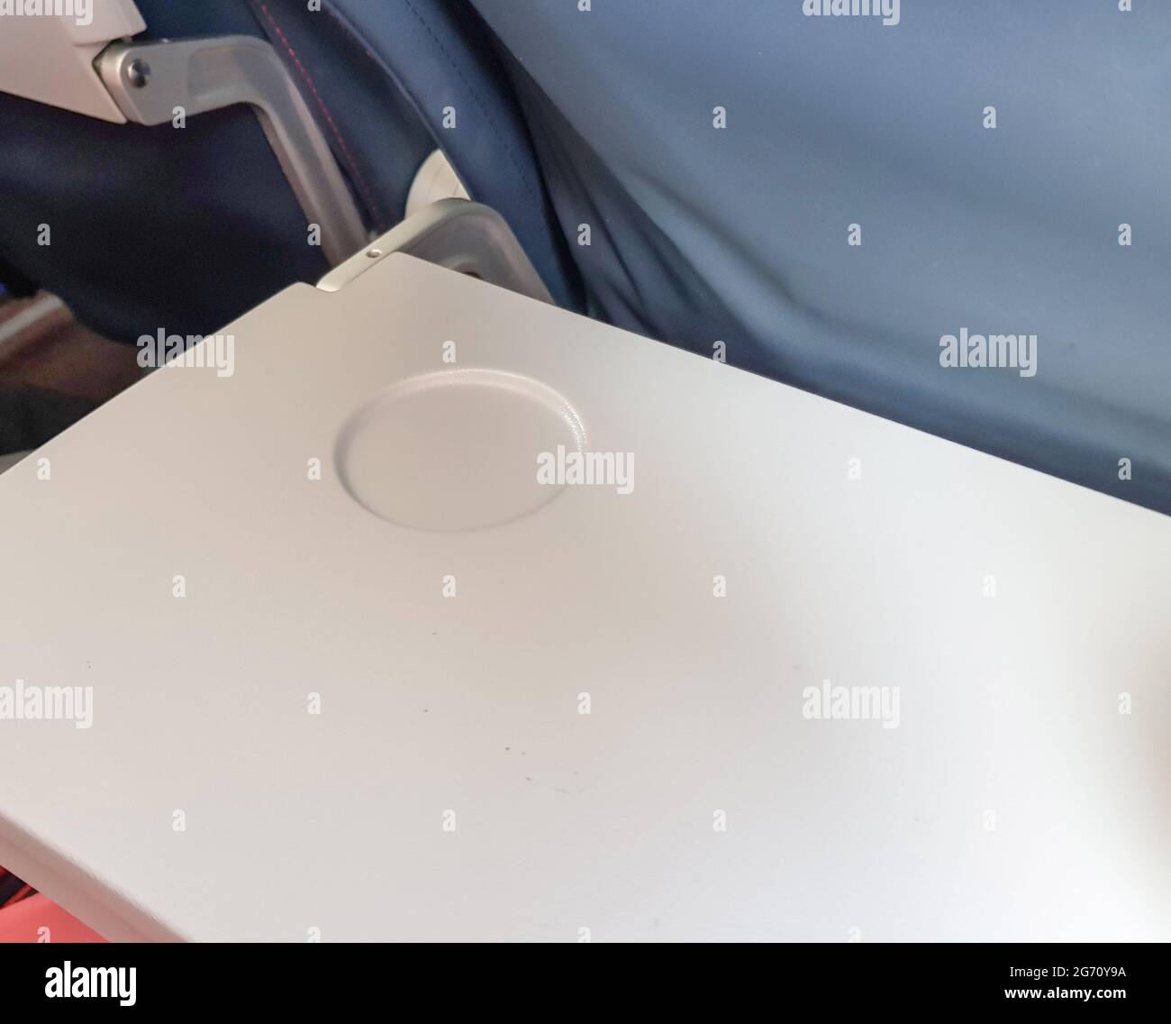 A tray table plane hi-res stock photography and images - Alamy