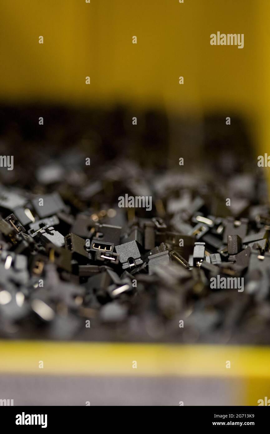 Micro chips hi-res stock photography and images - Alamy