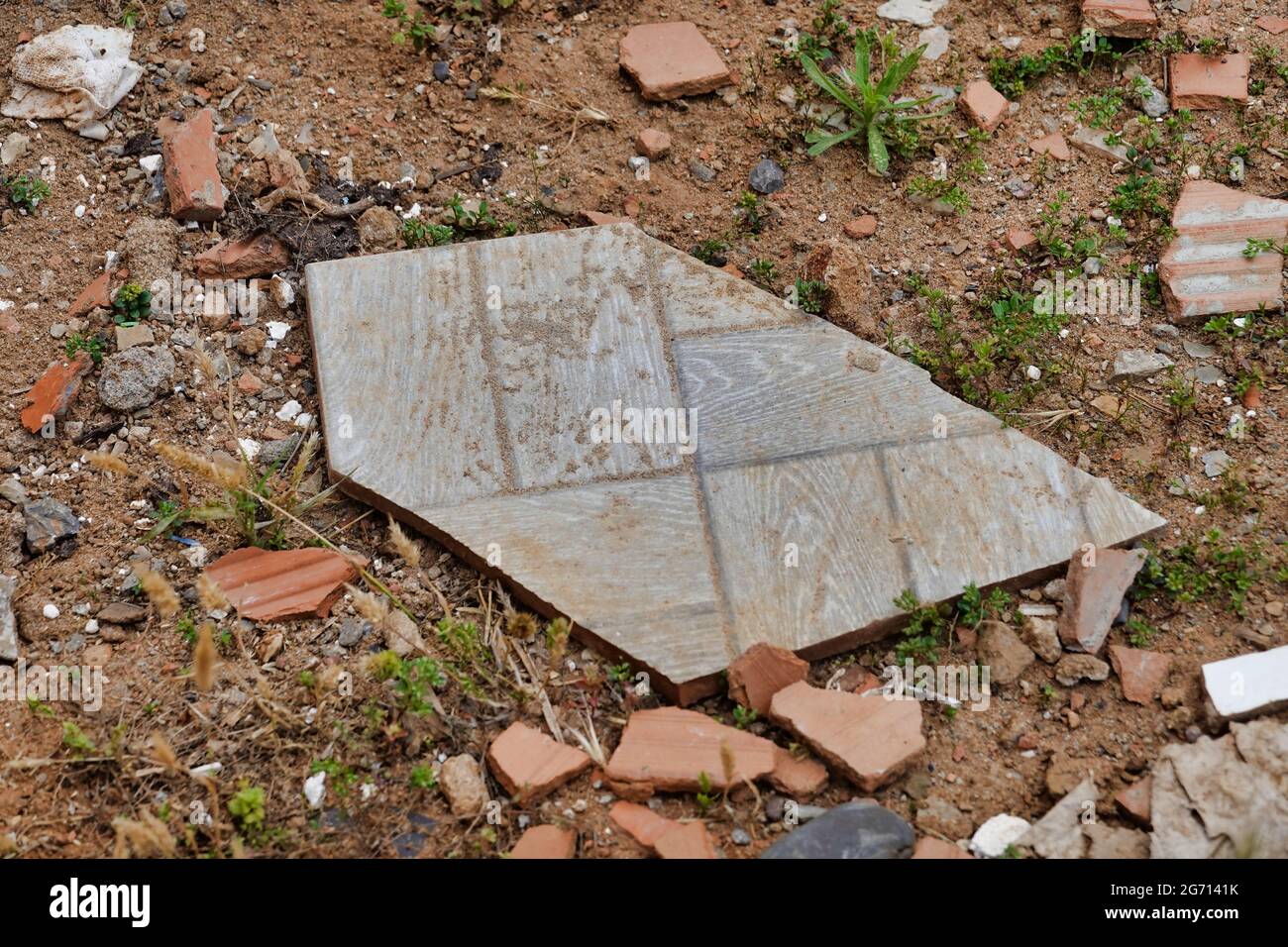 Broken object on ground hi-res stock photography and images - Alamy