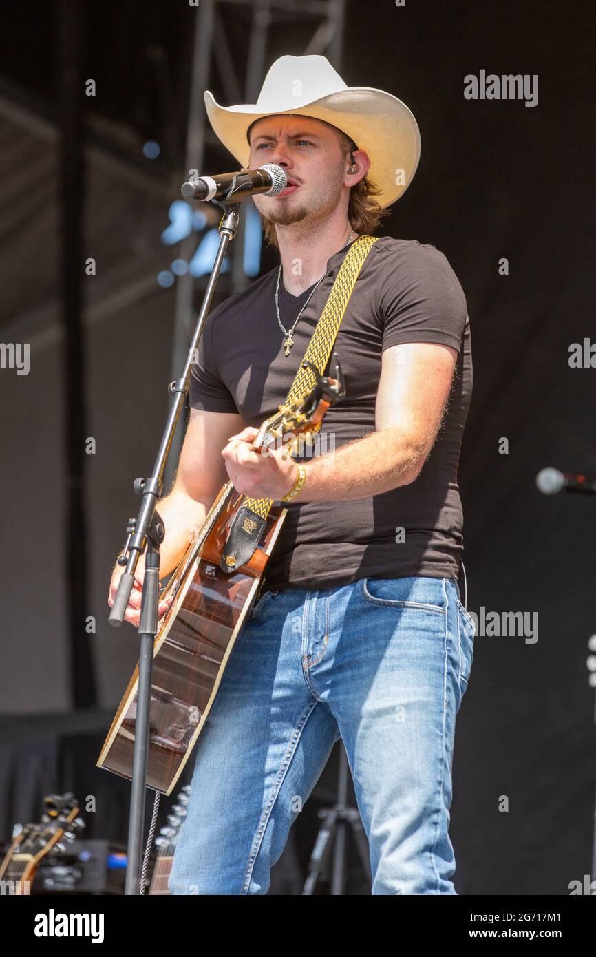 Country musician Tyler Boooth performs onstage during the Windy City ...