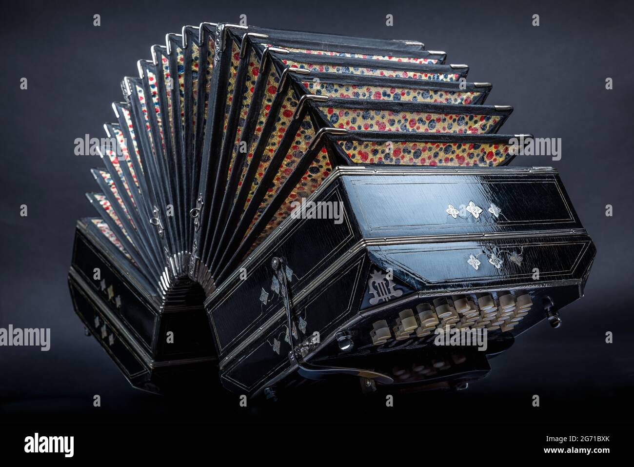 Bandoneon hi-res stock photography and images - Alamy