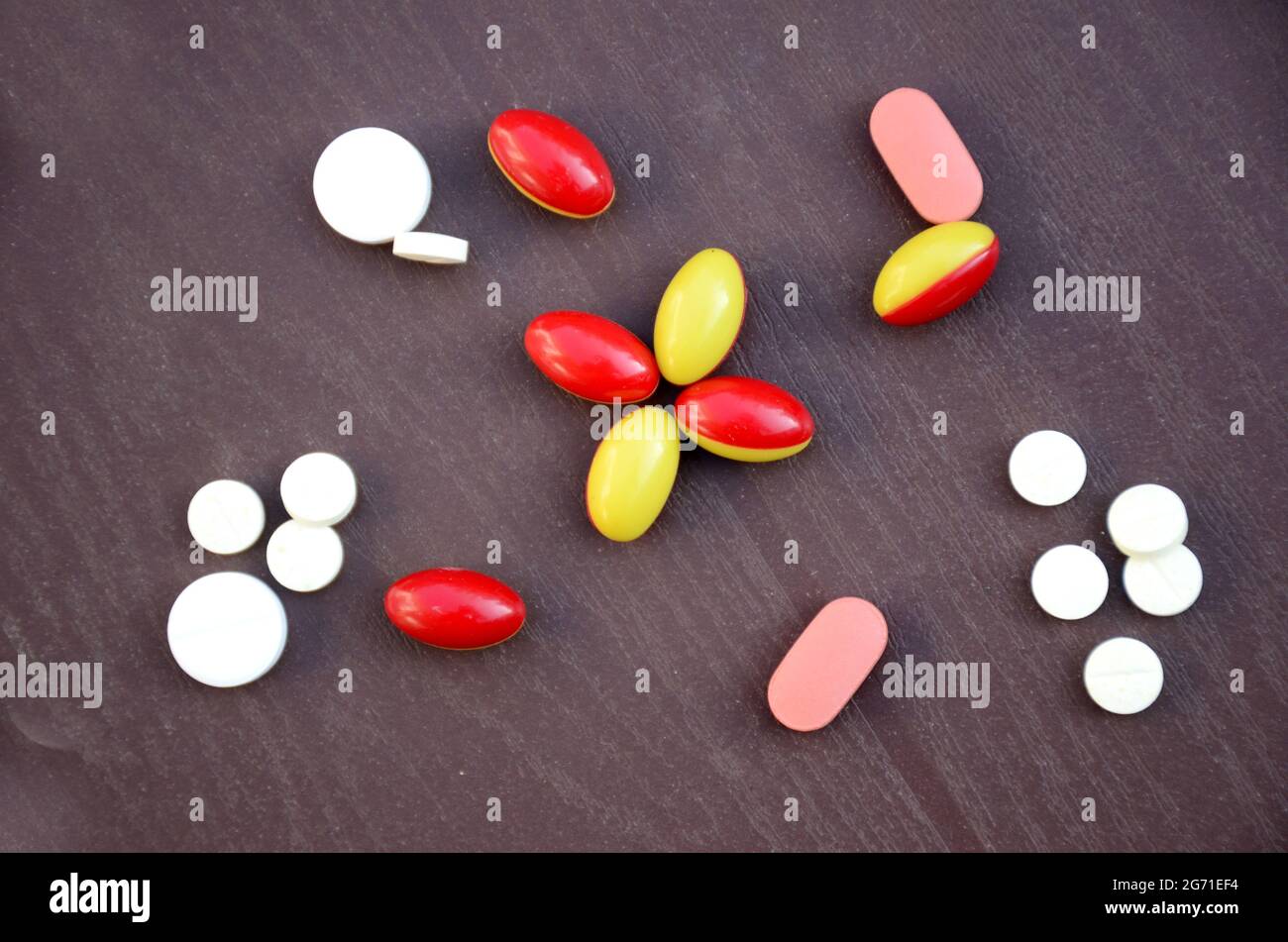 Drug recovery groups hi-res stock photography and images - Alamy