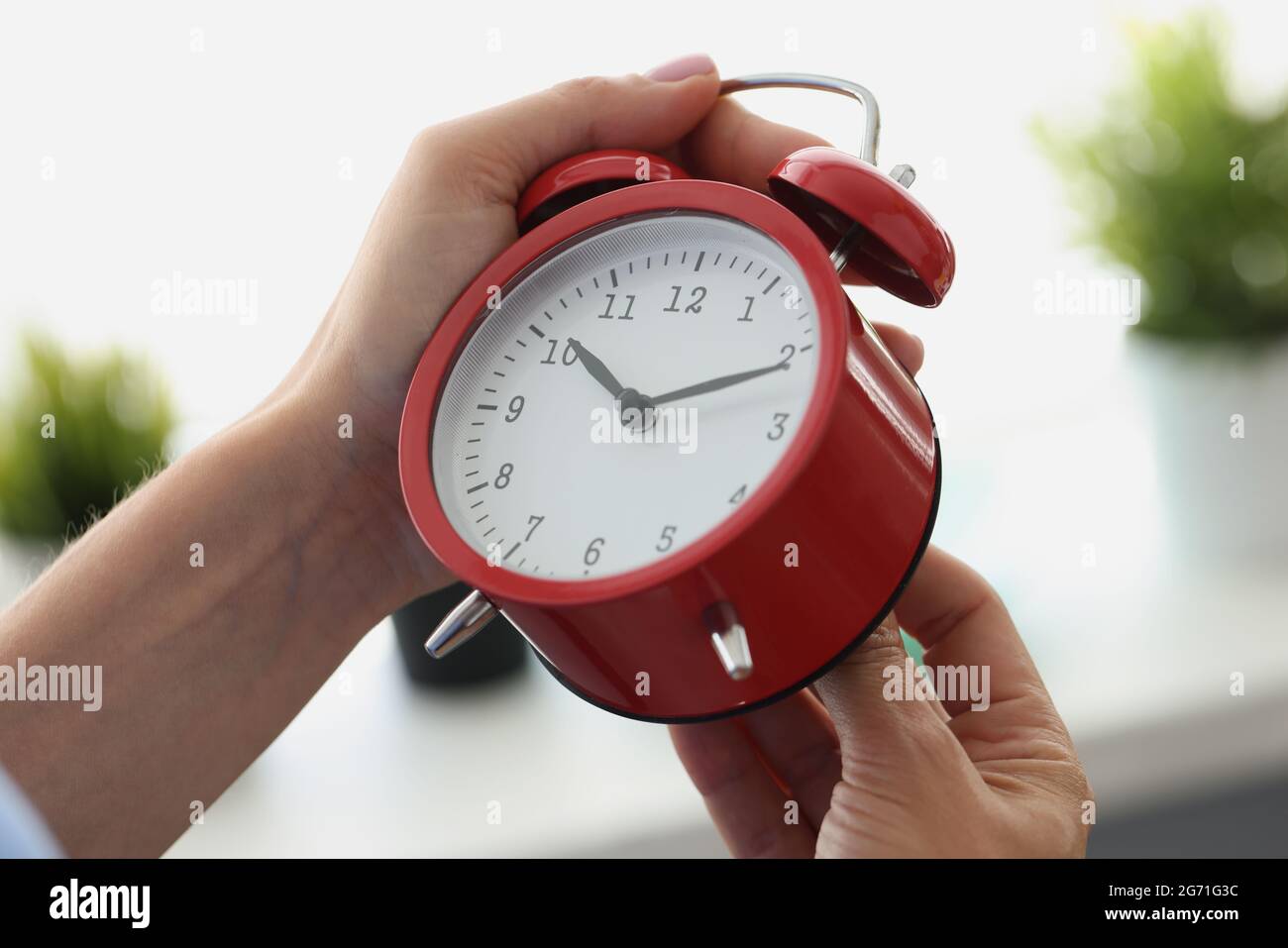 Starting at clock hi-res stock photography and images - Alamy