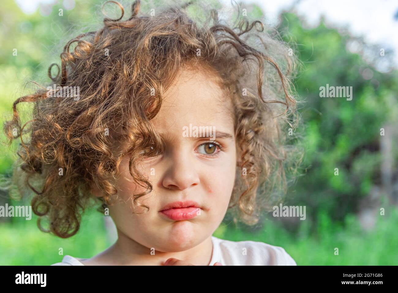 Closeup girl's face sad hi-res stock photography and images - Alamy