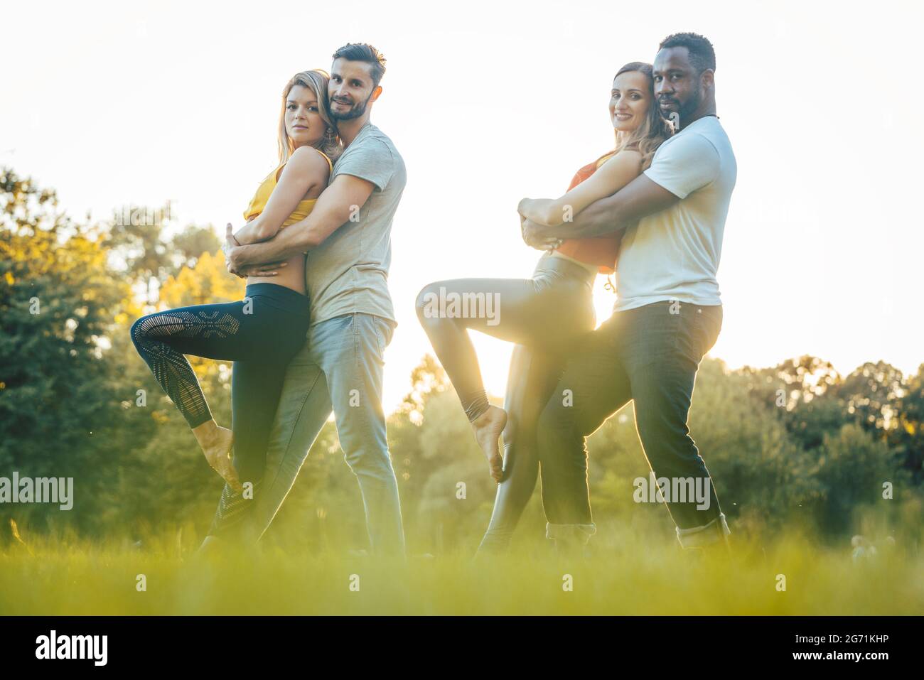 Professional dancers hi-res stock photography and images - Alamy