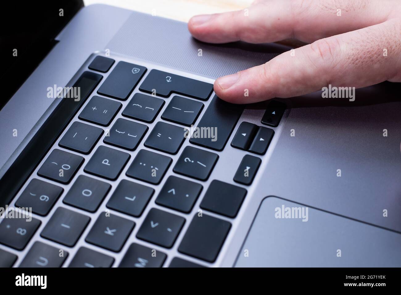 Hands Pointing Pressing Computer Keyboard Keys Typewriting New Ideas ...