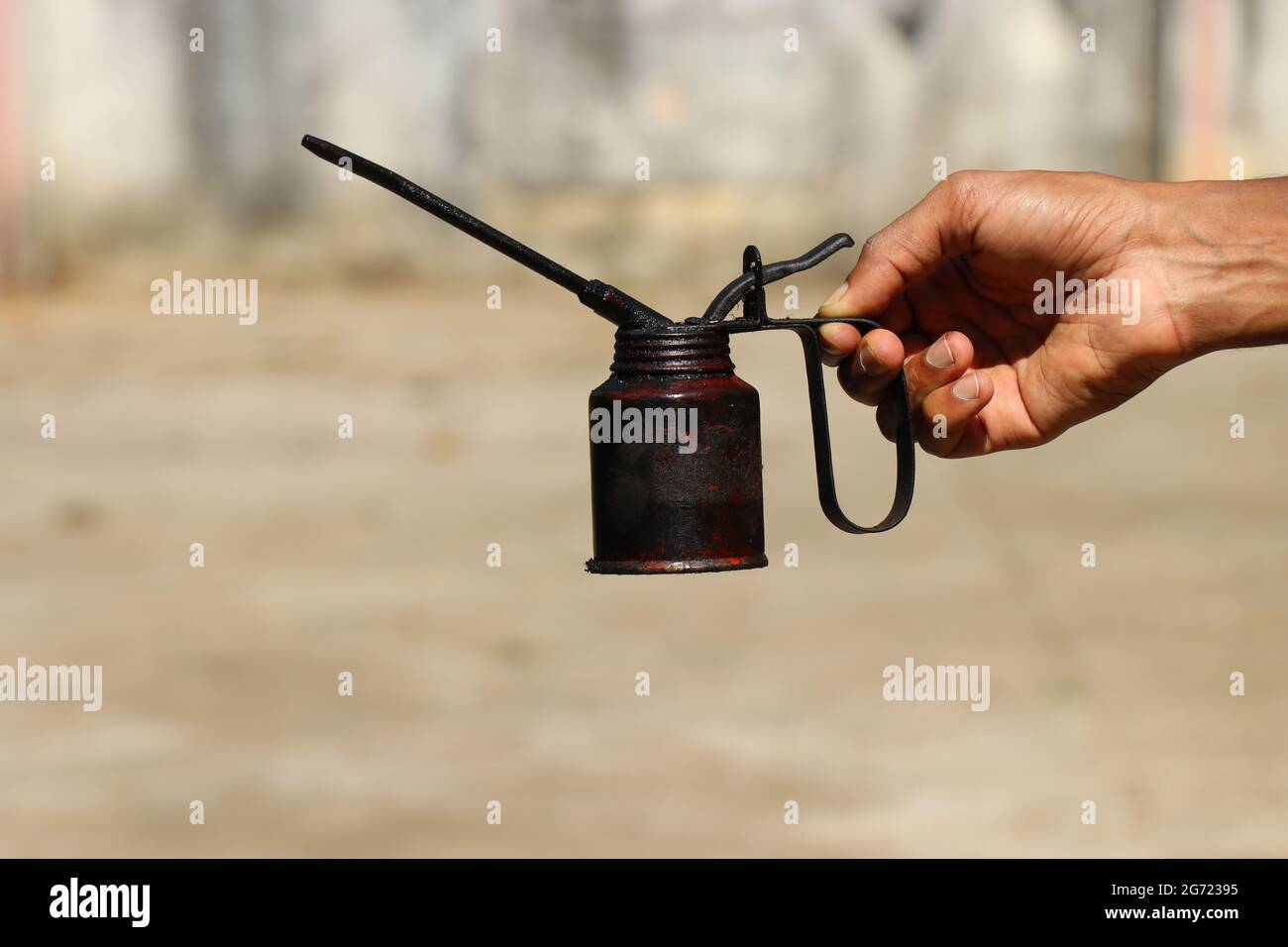 Lubricant industry hi-res stock photography and images - Alamy