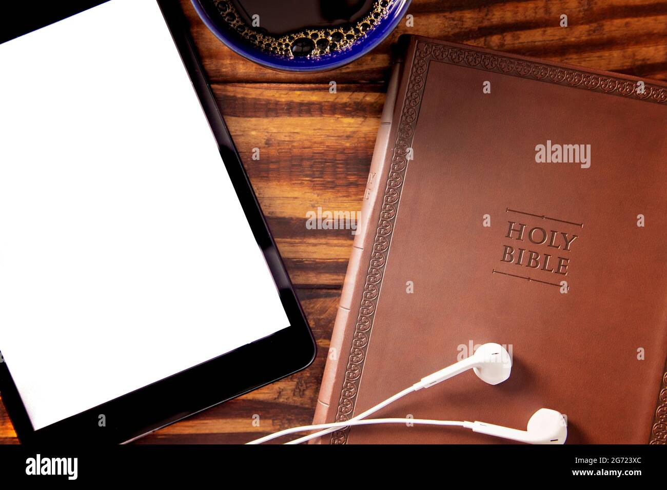 Christian bible reading congregation hi-res stock photography and ...