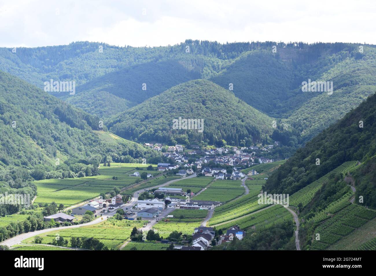 Ahr valley between Dernau and Rech during summer Stock Photo - Alamy