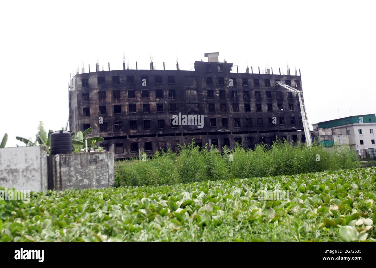July 10, 2021.Dhaka,Bangladesh: Bangladeshi firefighters remove fire in ...