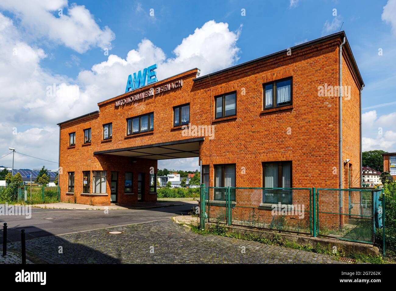 Old factory gate hi-res stock photography and images - Alamy